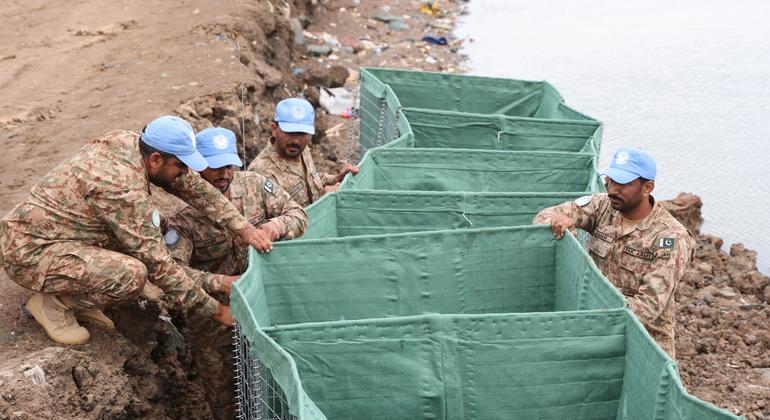 Ujenzi wa kingo za kuzuia mafuriko unaofanywa na UNMISS kunasaidia ...