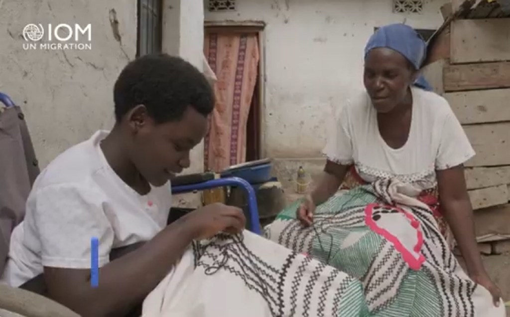 Mafunzo mahsusi ya IOM kwa msichana mhamiaji mwenye ulemavu, yaleta ...