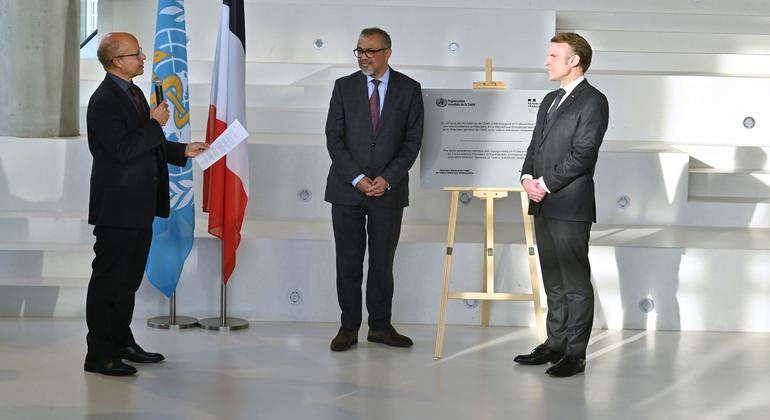 Le Président Macron, le Dr Tedros et des leaders de la santé mondiale ...
