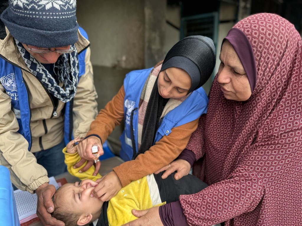 New round of polio vaccinations begins in Gaza | The United Nations ...