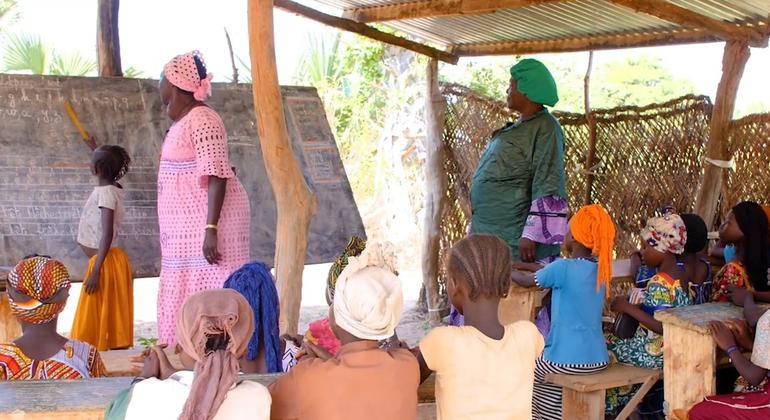 Wanawake wadhamiri umamuma wao wa kutokujua kusoma na kuandika usikumbe ...