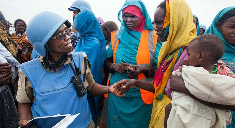 Security Council recognizes contributions of police components to UN ...